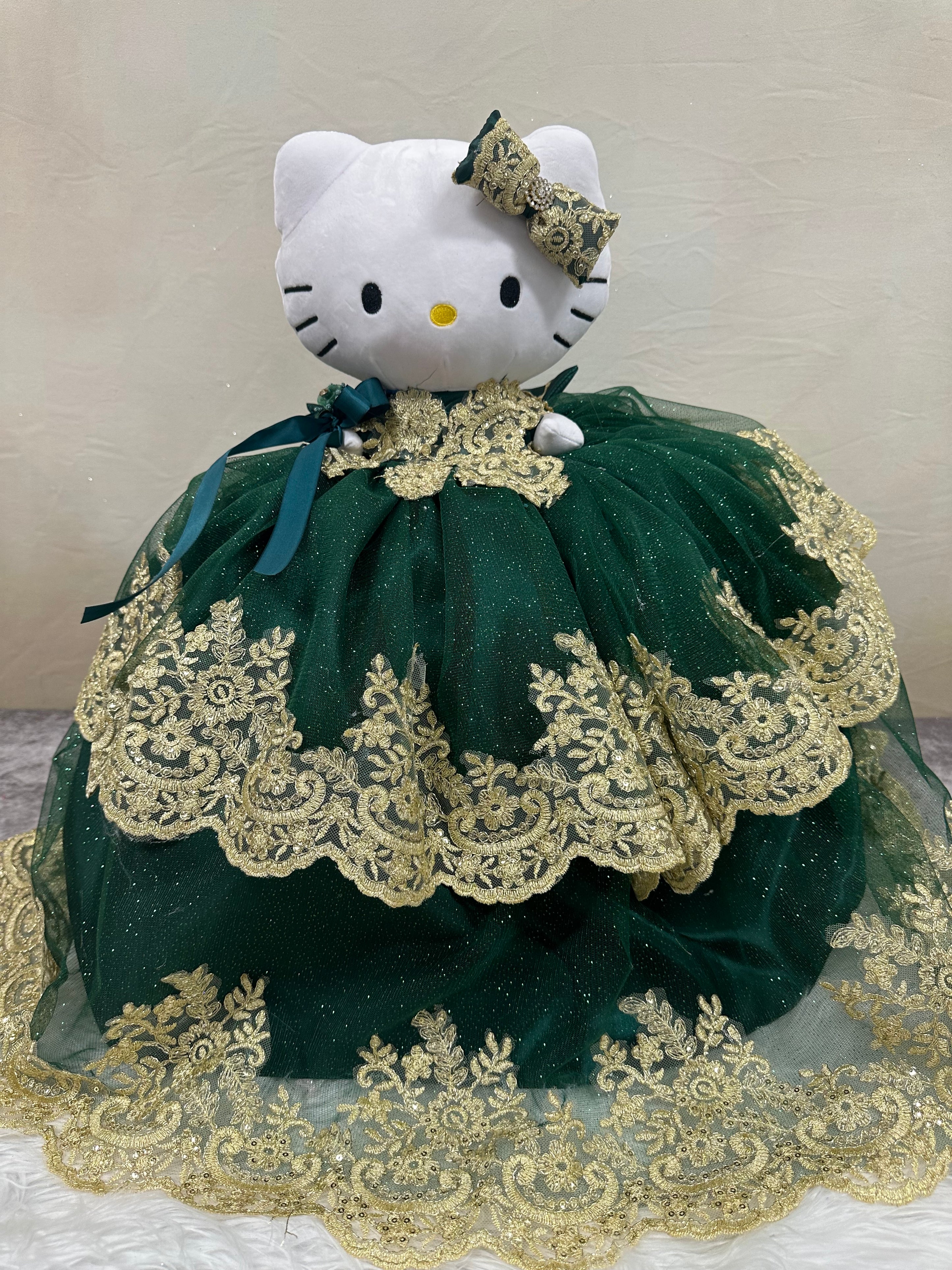 Quinceañera custom last Hello kitty doll – Recuerdos Gema inc.